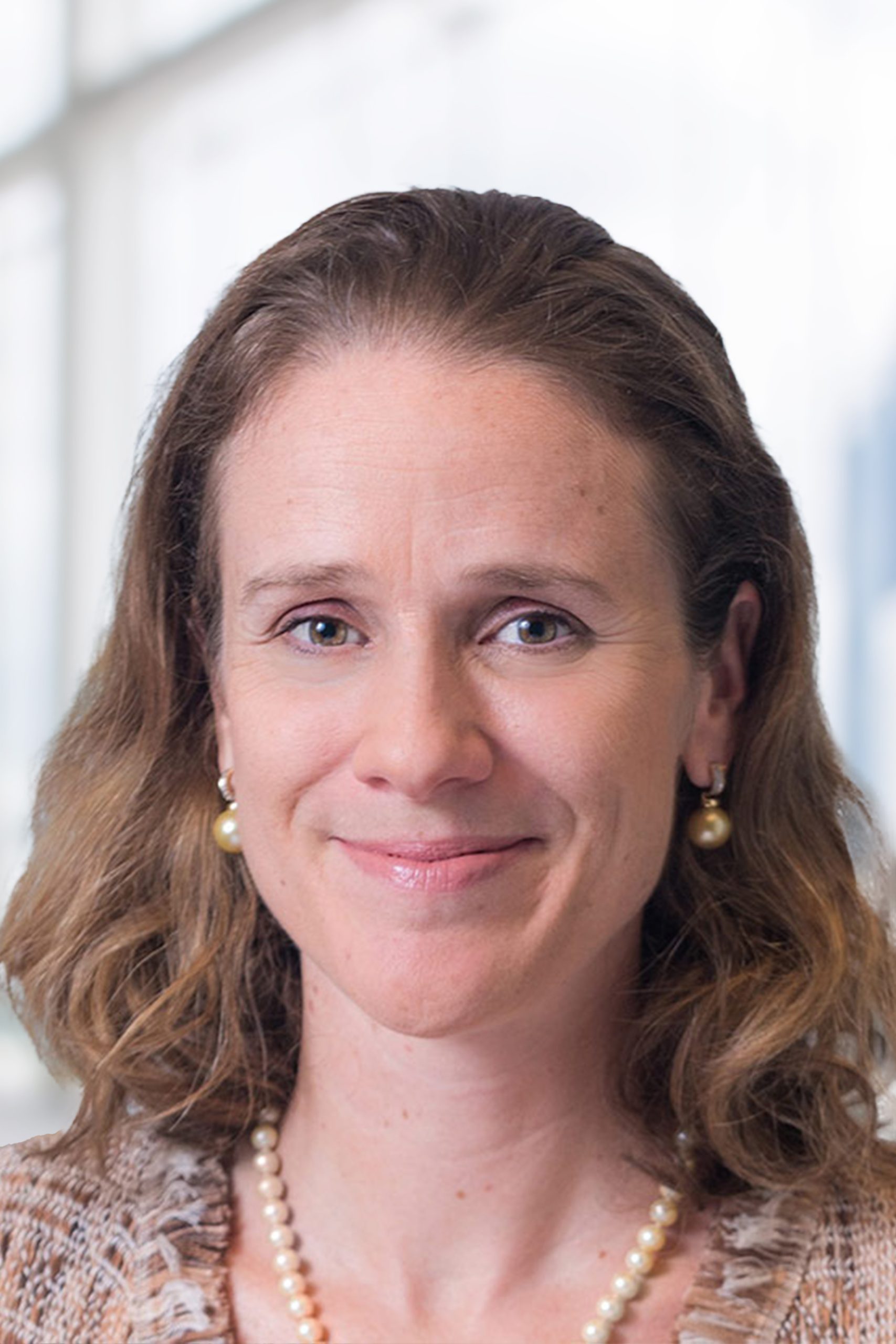 We're pleased to welcome Hypatia Kingsley - Leathwaite